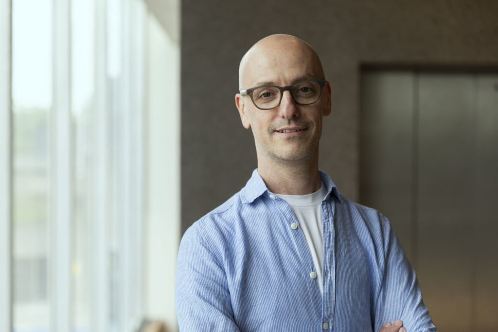 Gareth Gore: “La proximidad del Opus Dei al poder le permite impulsar ...